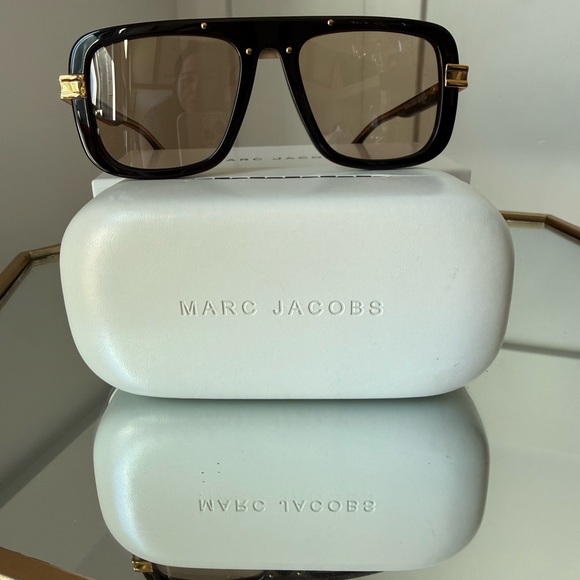 Marc Jacobs | Accessories | Marc Jacobs Black And Gold Sunglasses ...